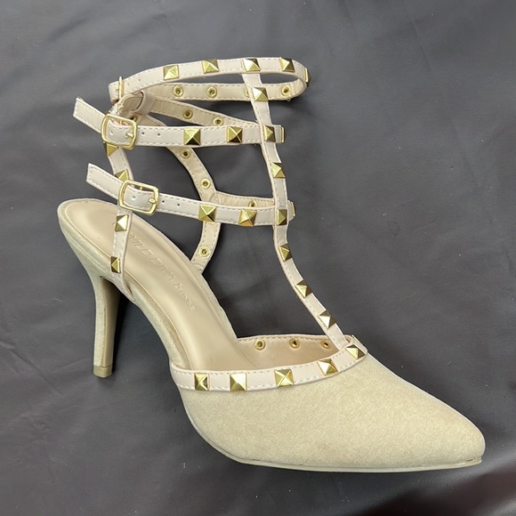 Wild Diva | Shoes | Nib Wild Diva Miranda Pumps | Poshmark